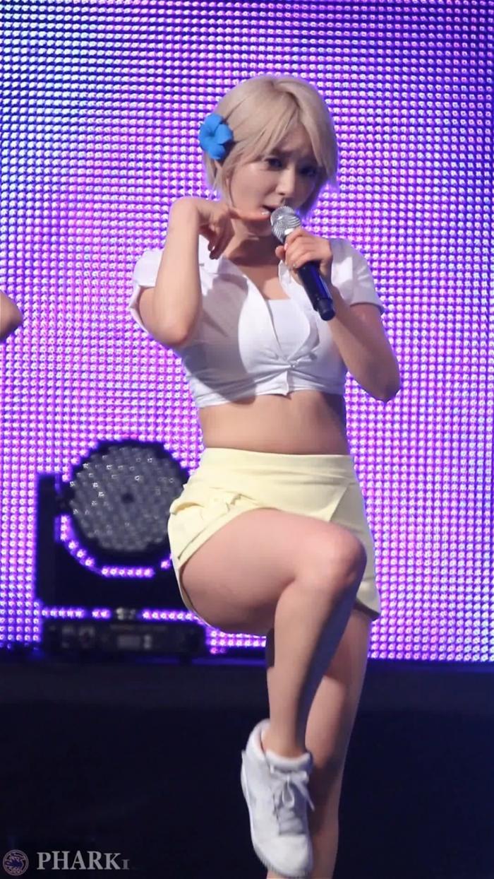 [직캠]150904 AOA(초아) 흔들려 @ 홍천군 군인의 날,무료다운 및 실시간 감상! : 파일캐스트